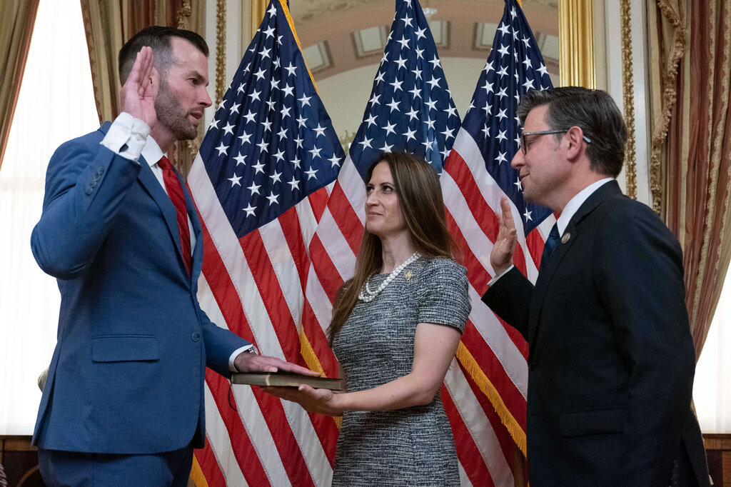 Republican Clay Fuller sworn in to take House seat formerly held by ...