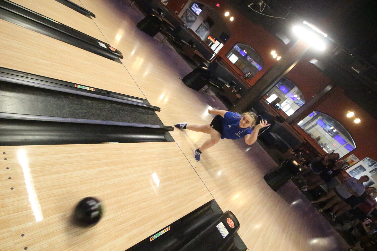 Panther bowlers compete first district tourney | Clay Today