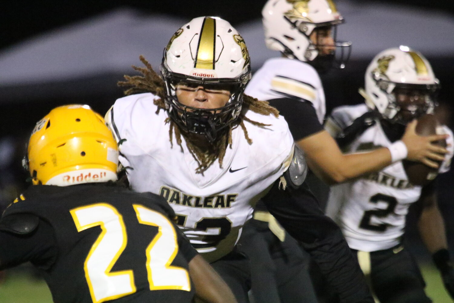 Football photos 10.17 | Clay Today