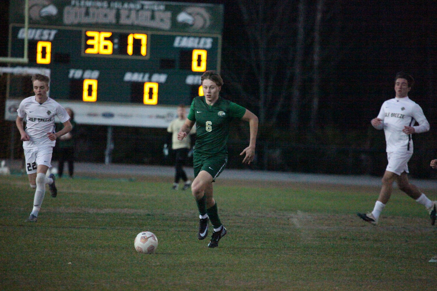 Eagles fall 3-2 in region quarters | Clay Today