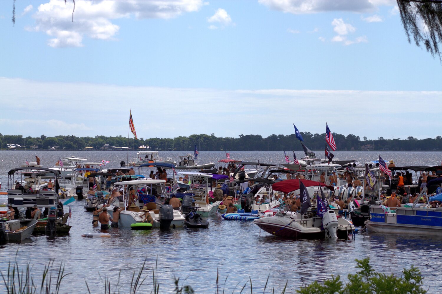 Flotilla of humanity sails smoothly with very few problems at Bayard ...