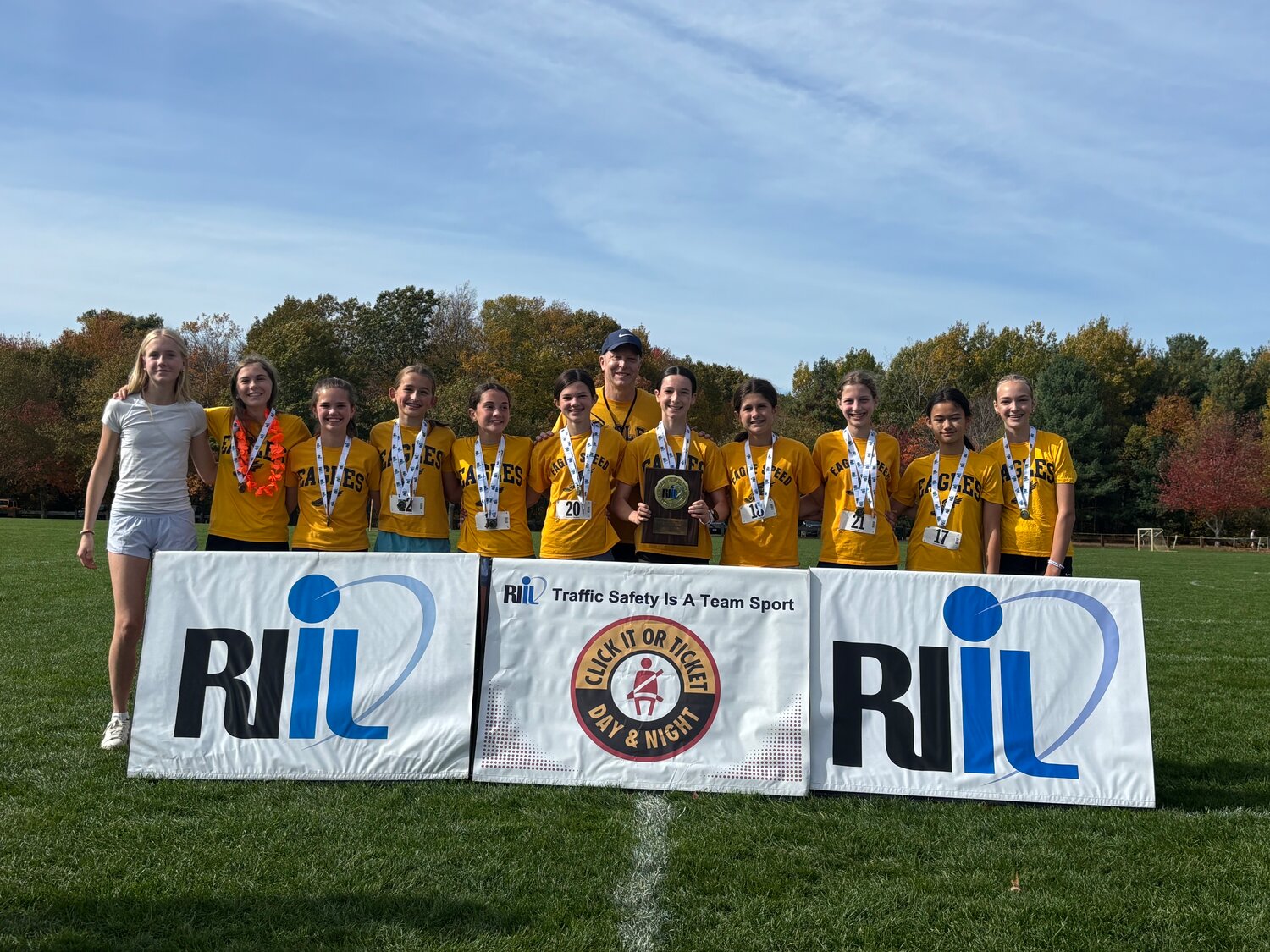 Barrington girls capture middle school cross country state championship ...