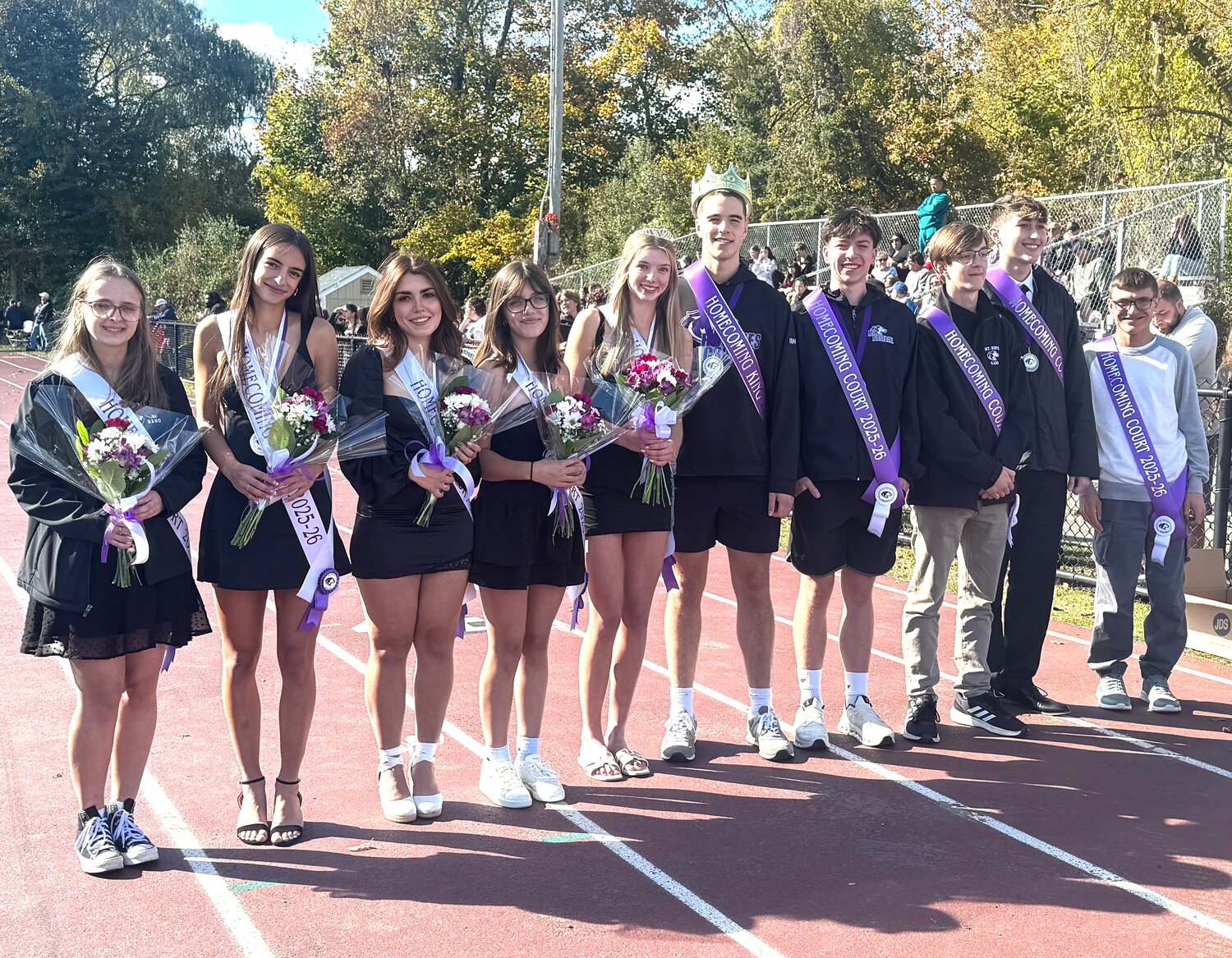 Knapman, Rozea are crowned during MHHS Homecoming ceremony | EastBayRI ...