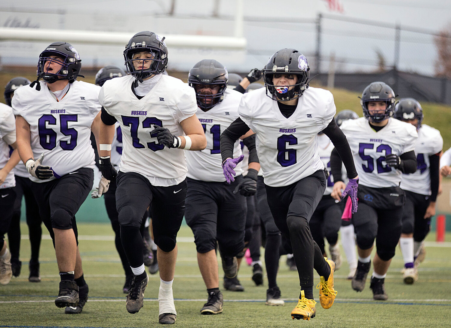 Classical rallies past Mt. Hope for D-III football title | EastBayRI ...
