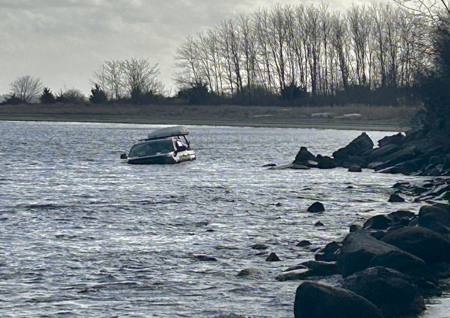 Truck found half-submerged off Sandy Point, Portsmouth | EastBayRI.com ...