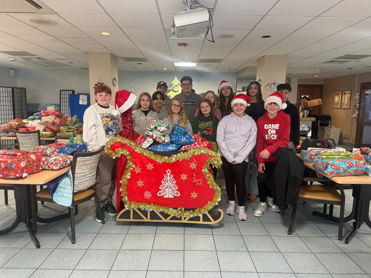Riverside students deliver decade of cheer to Waterview Villa ...
