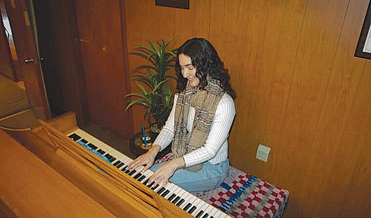Meet Helena Widmann: Singer, performer, and passionate teacher ...