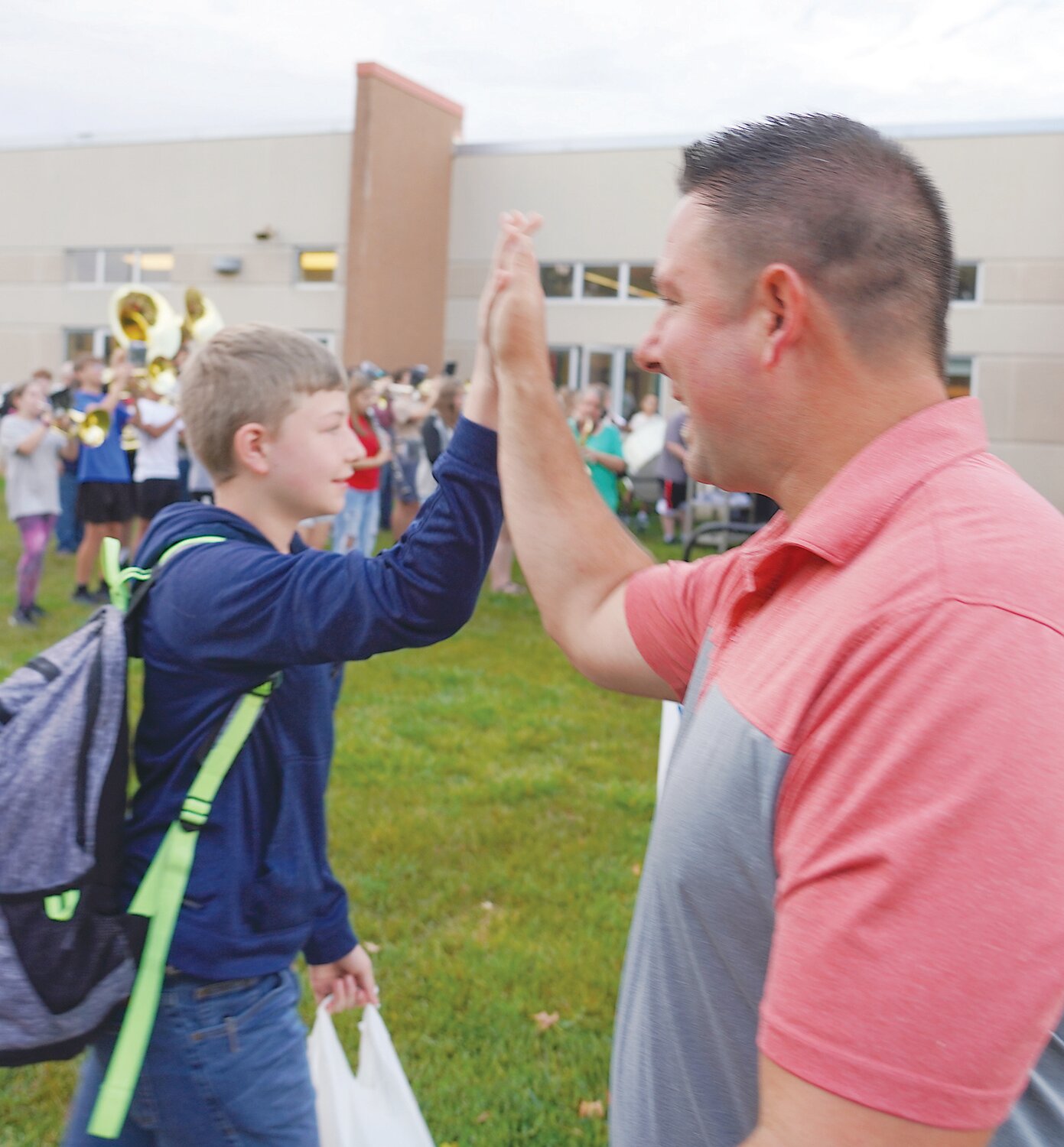 Welcome back ELC students - Estherville News