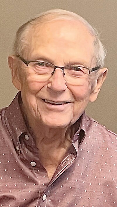Gordon Cornwall - Estherville News