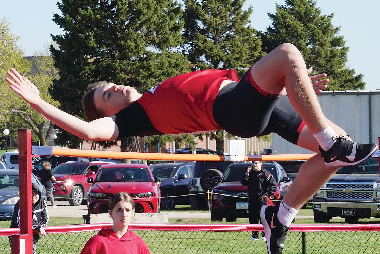 ELC claims multiple titles at Barrett Relays - Estherville News