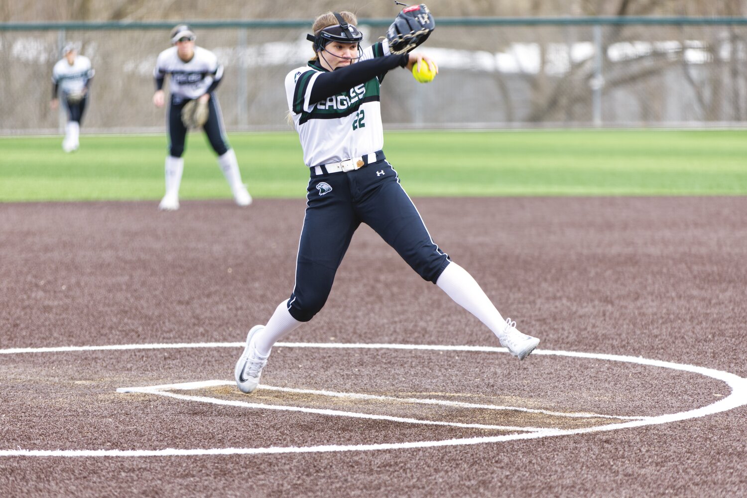 Jordyn Ball improves to 15-0, leads CMU in undefeated 10-0 conference ...