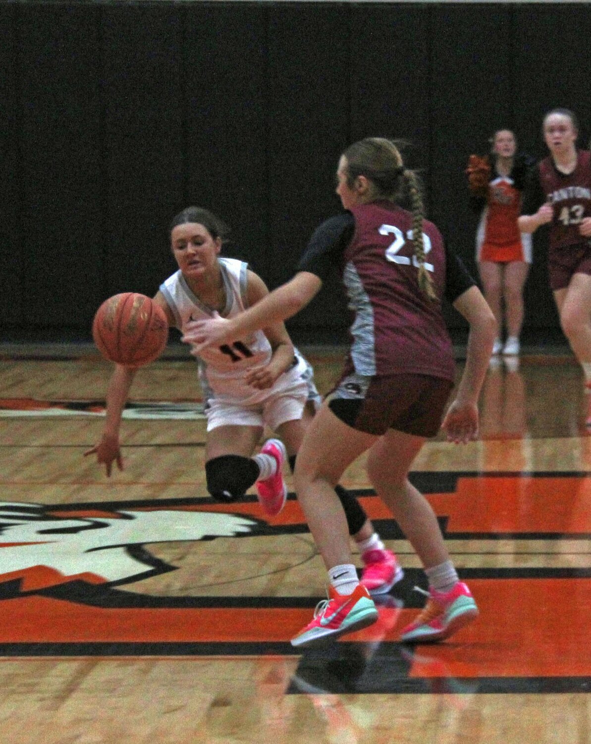 Lady Tigers move to 3-1 with third-straight blowout victory ...