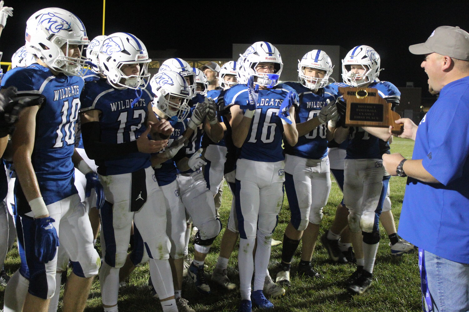 Football Wildcats win district title - Montgomery Standard