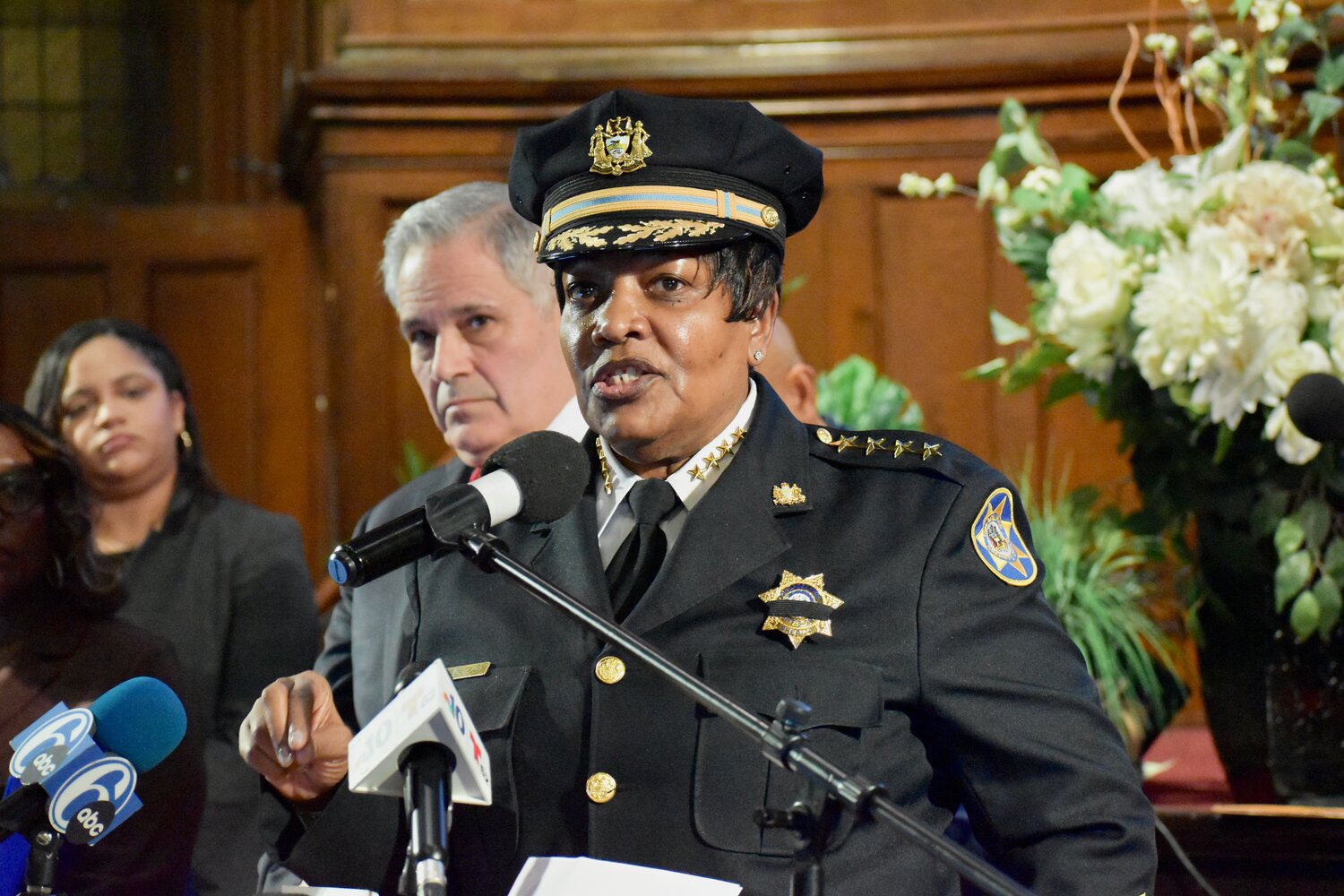 Philly DA, sheriff call for meetings about ICE court activity, defend ...