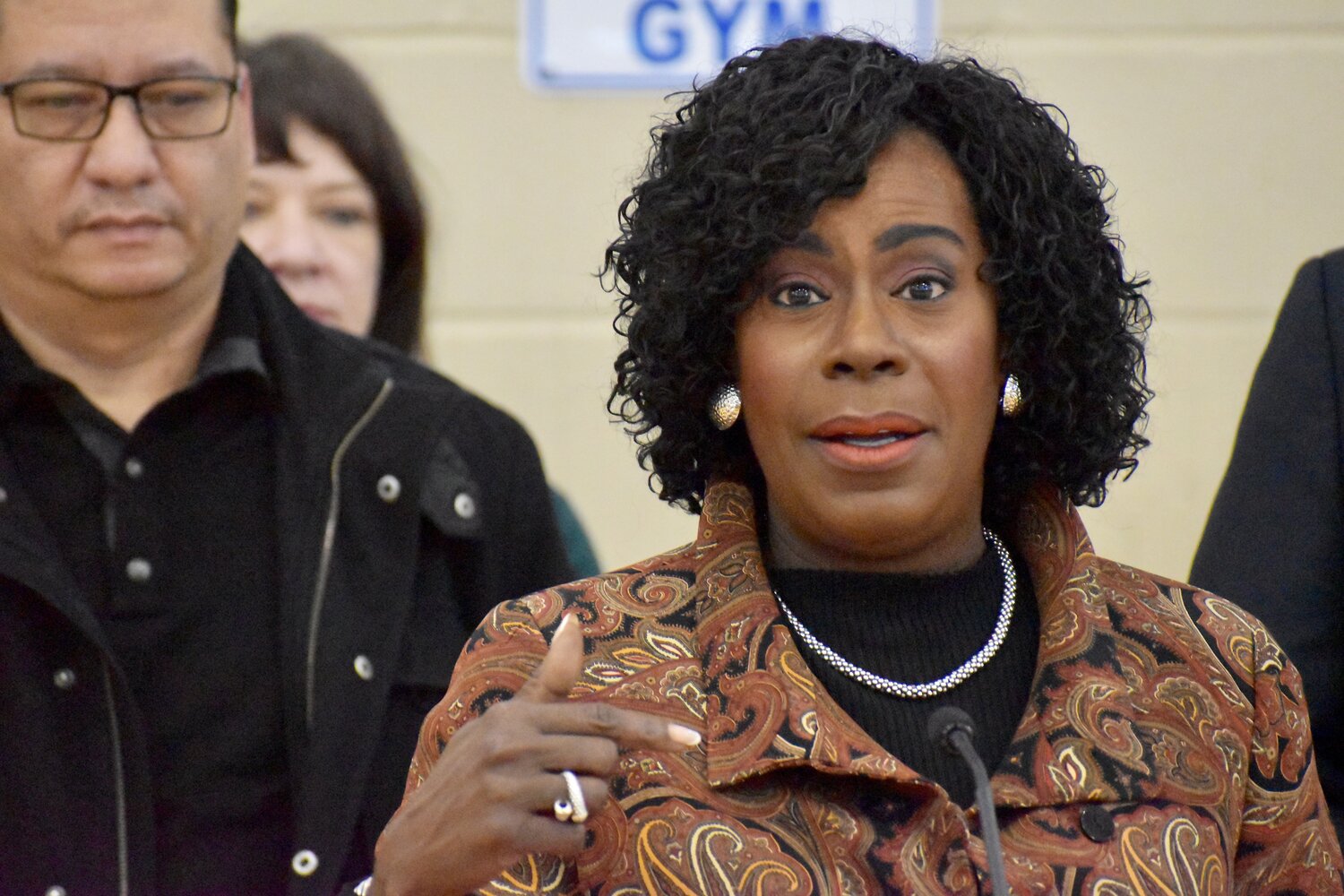 Snow update: Parker defends response, teams deployed to clear sidewalk ...