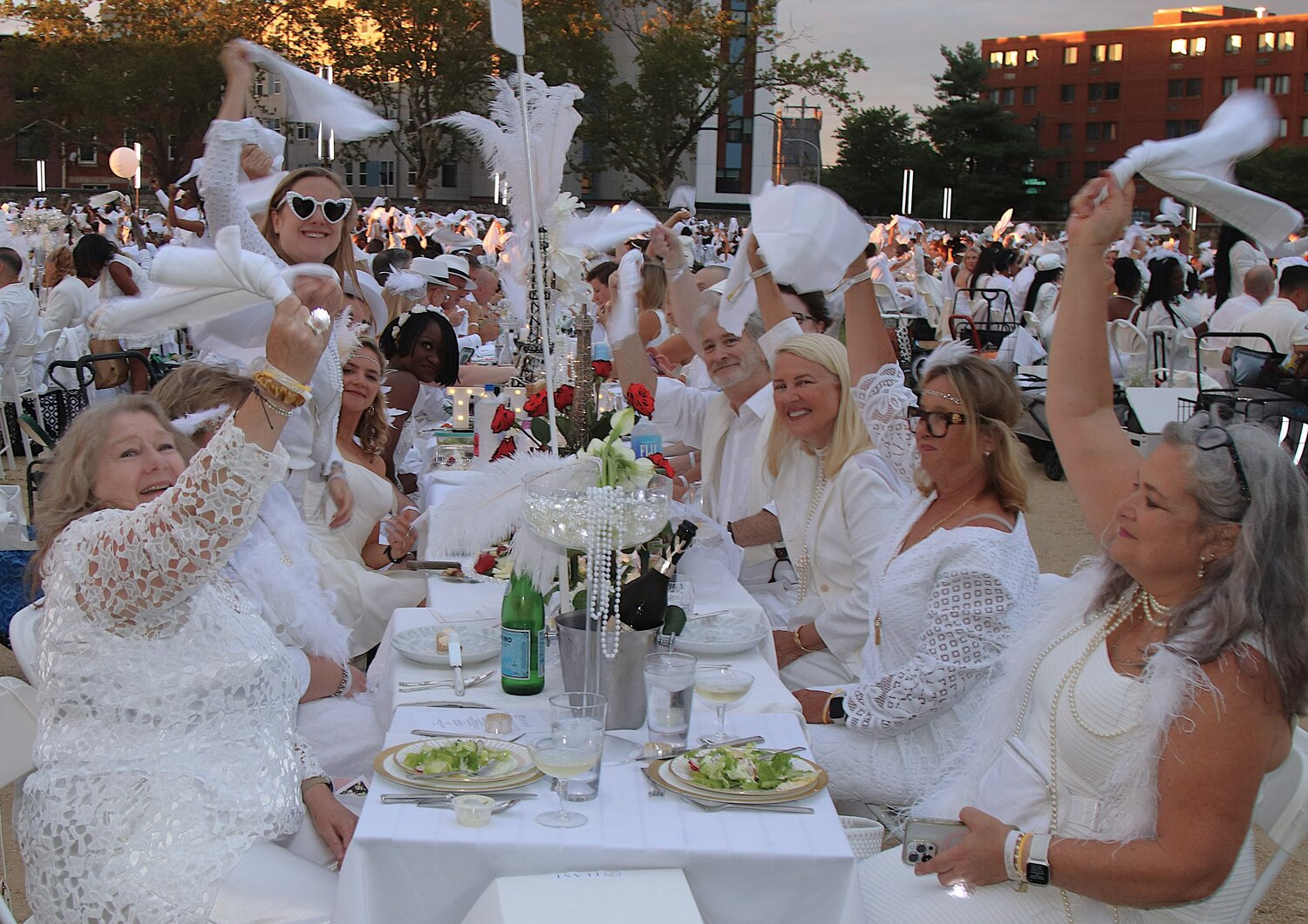 Le Dîner en Blanc Philadelphia returns with America 250 theme - Metro ...