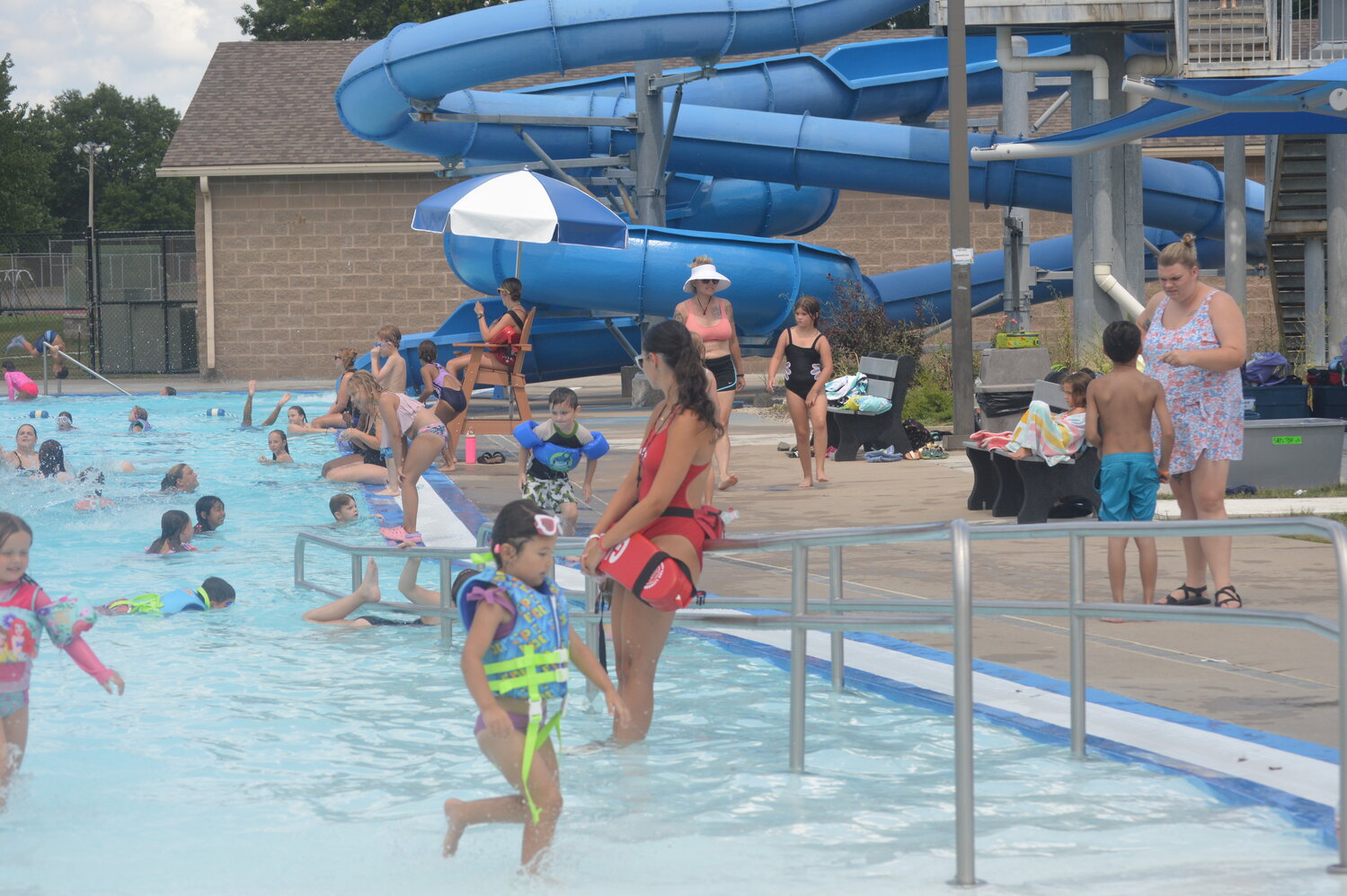 Local lifeguards learn at summer job - Tribune and Times